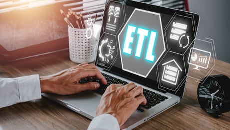 ETLとはデータ統合時の3つのプロセス！EAI・BIツールとの違いや比較ポイントをわかりやすく解説