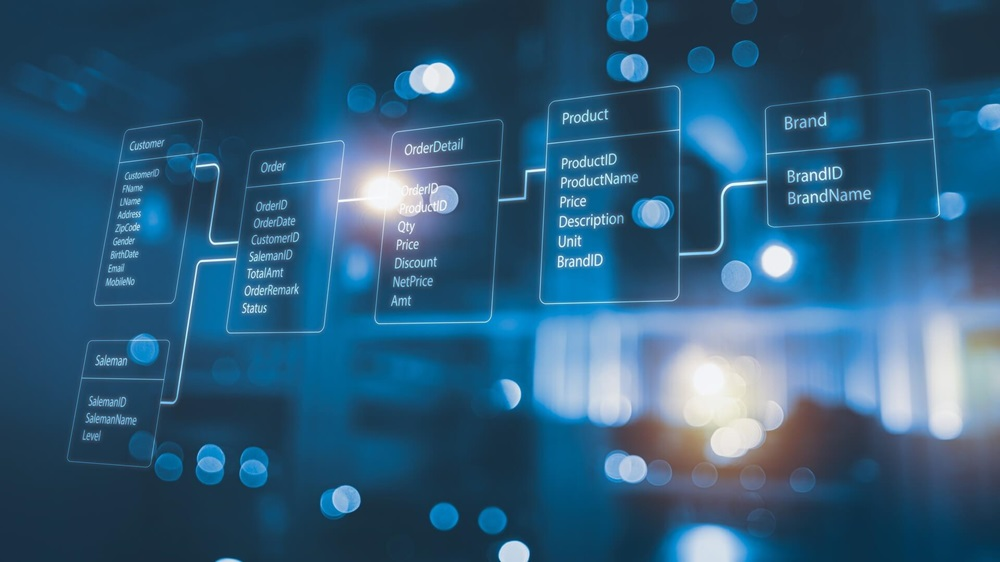 リレーショナルデータベース（RDB）とは？特徴やメリット、NoSQLとの違いを解説